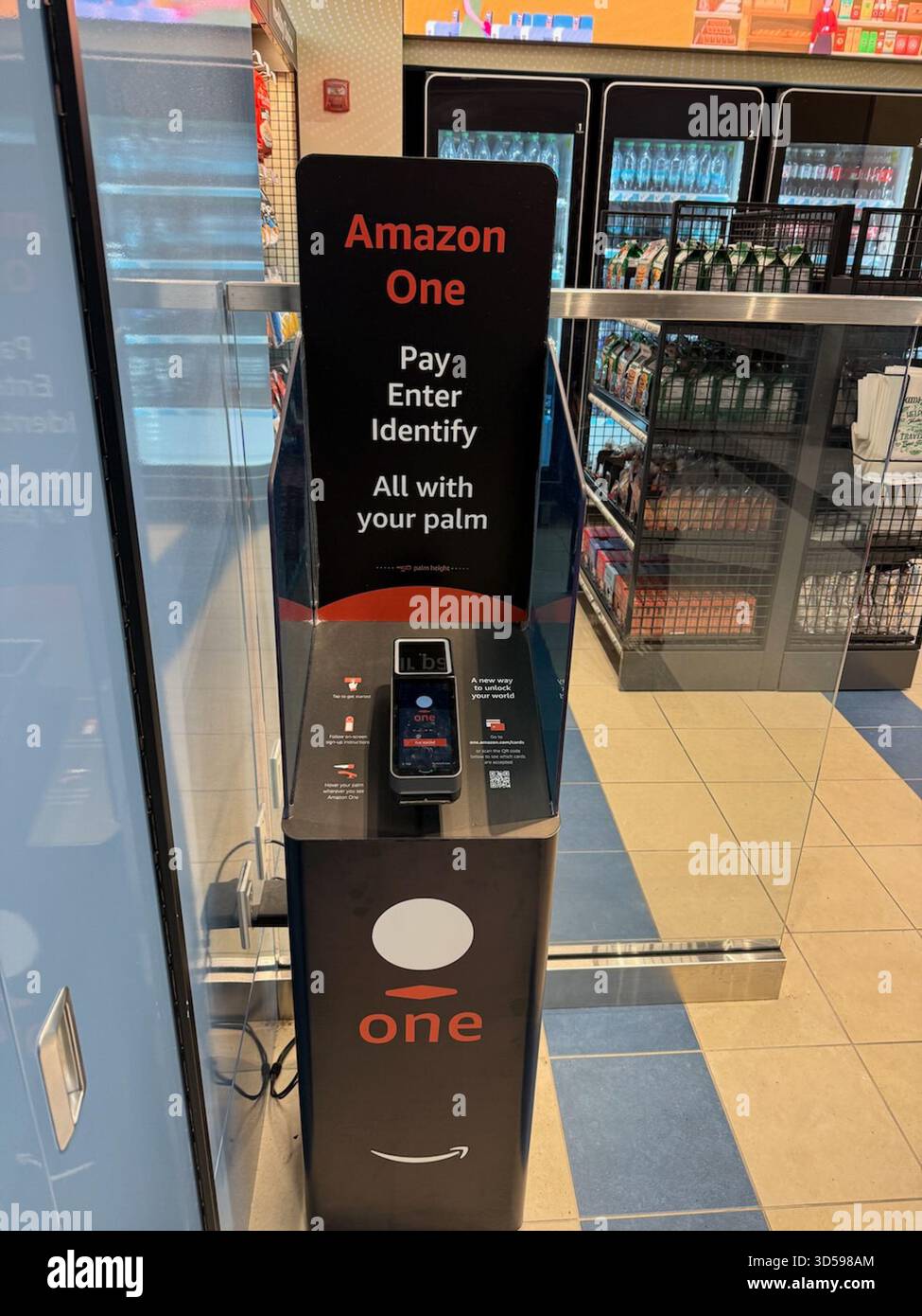 Queens, United States. 13th Nov, 2025. An Amazon One palm-scanning ...