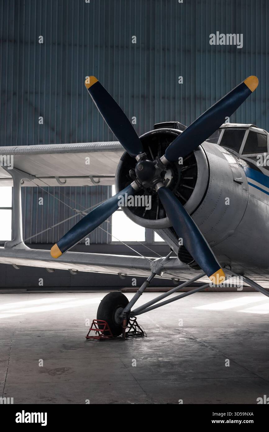 Close up front fuselage hi-res stock photography and images - Alamy