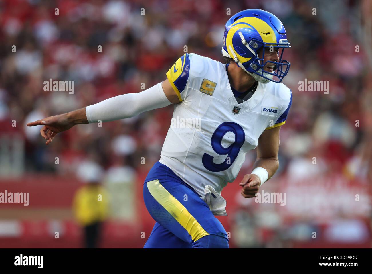 Los Angeles Rams quarterback Matthew Stafford (9) celebrates after ...
