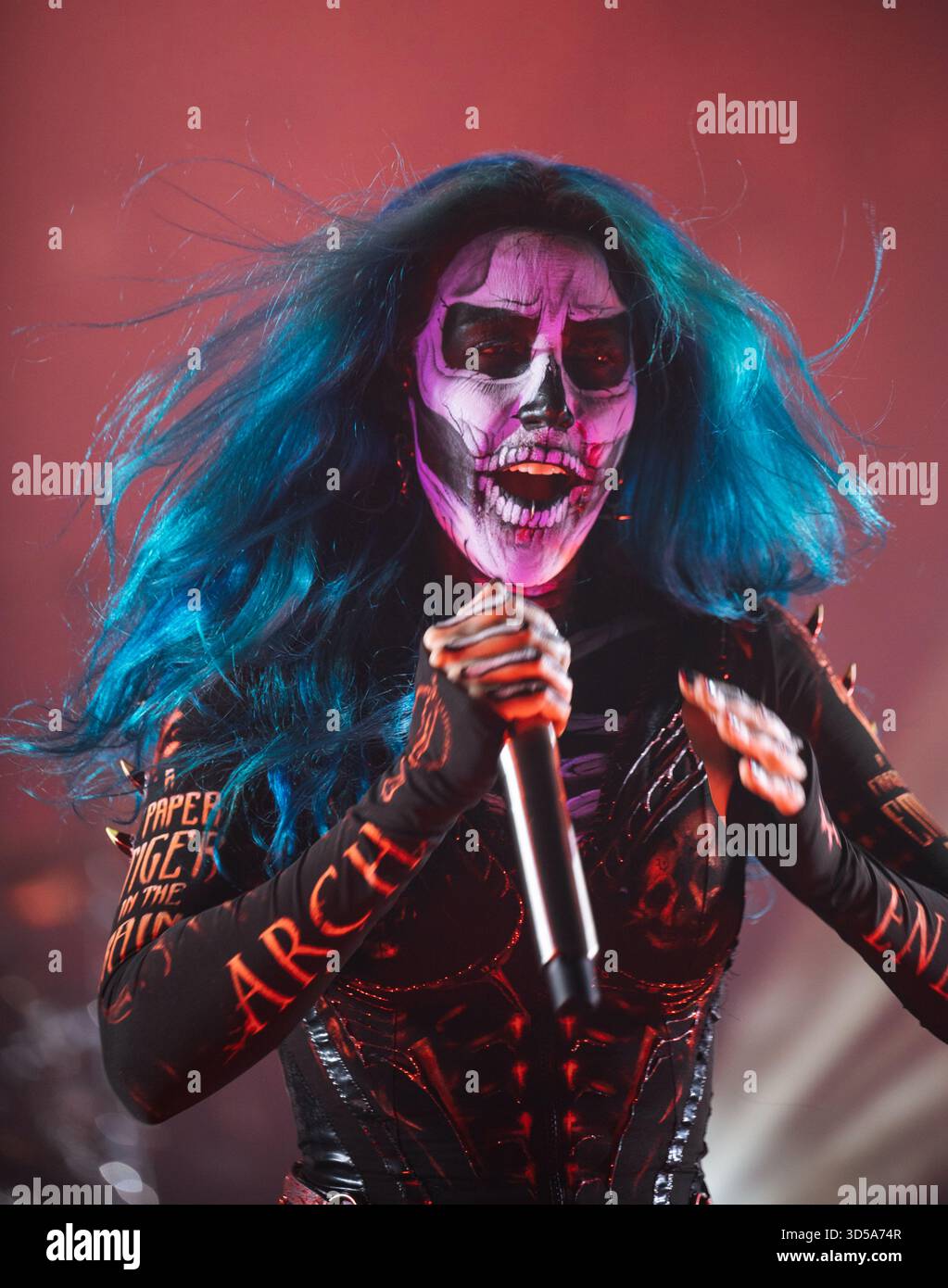 Arch enemy performs live at the o2 Apollo Manchester uk, 31st October ...