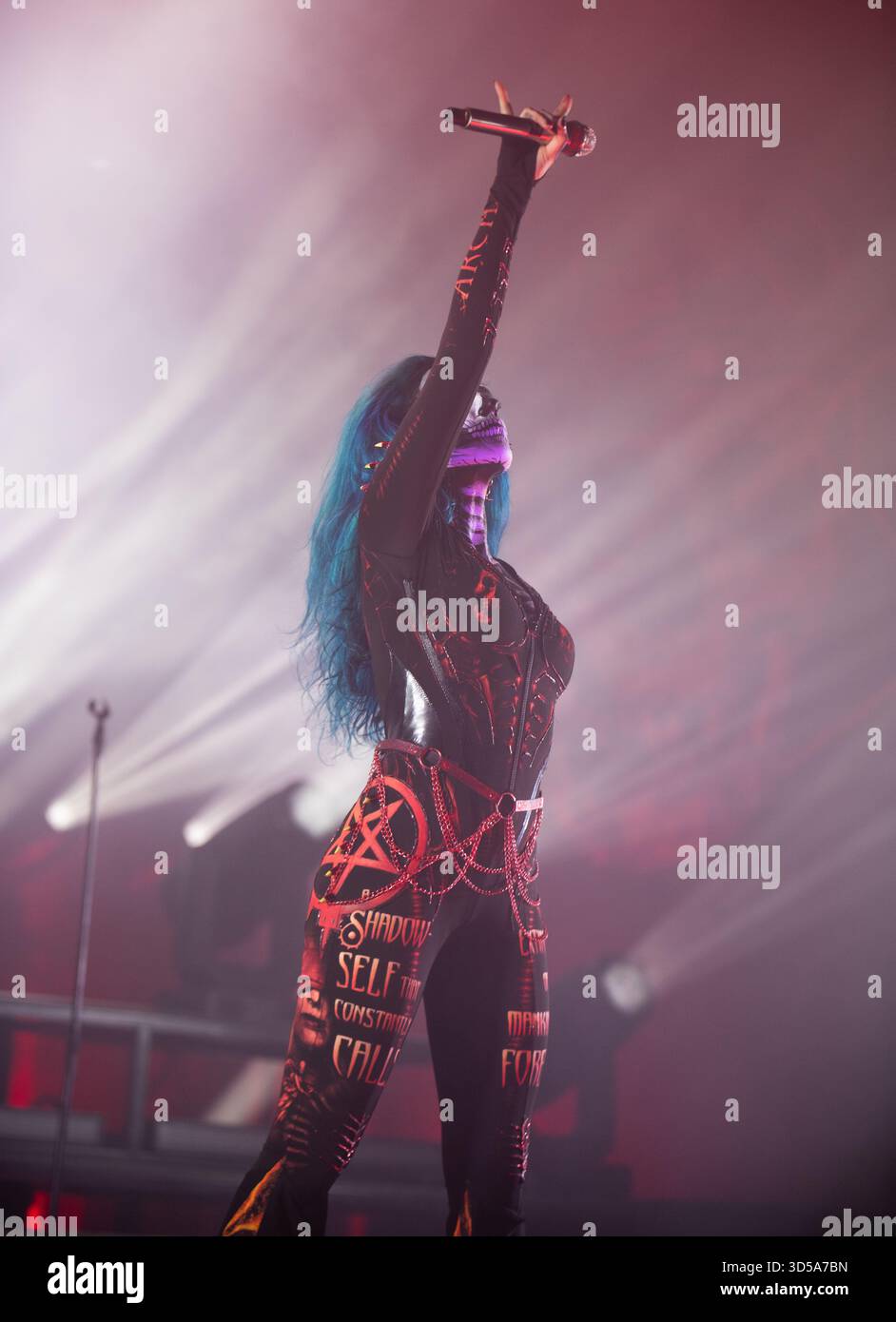 Arch enemy performs live at the o2 Apollo Manchester uk, 31st October ...