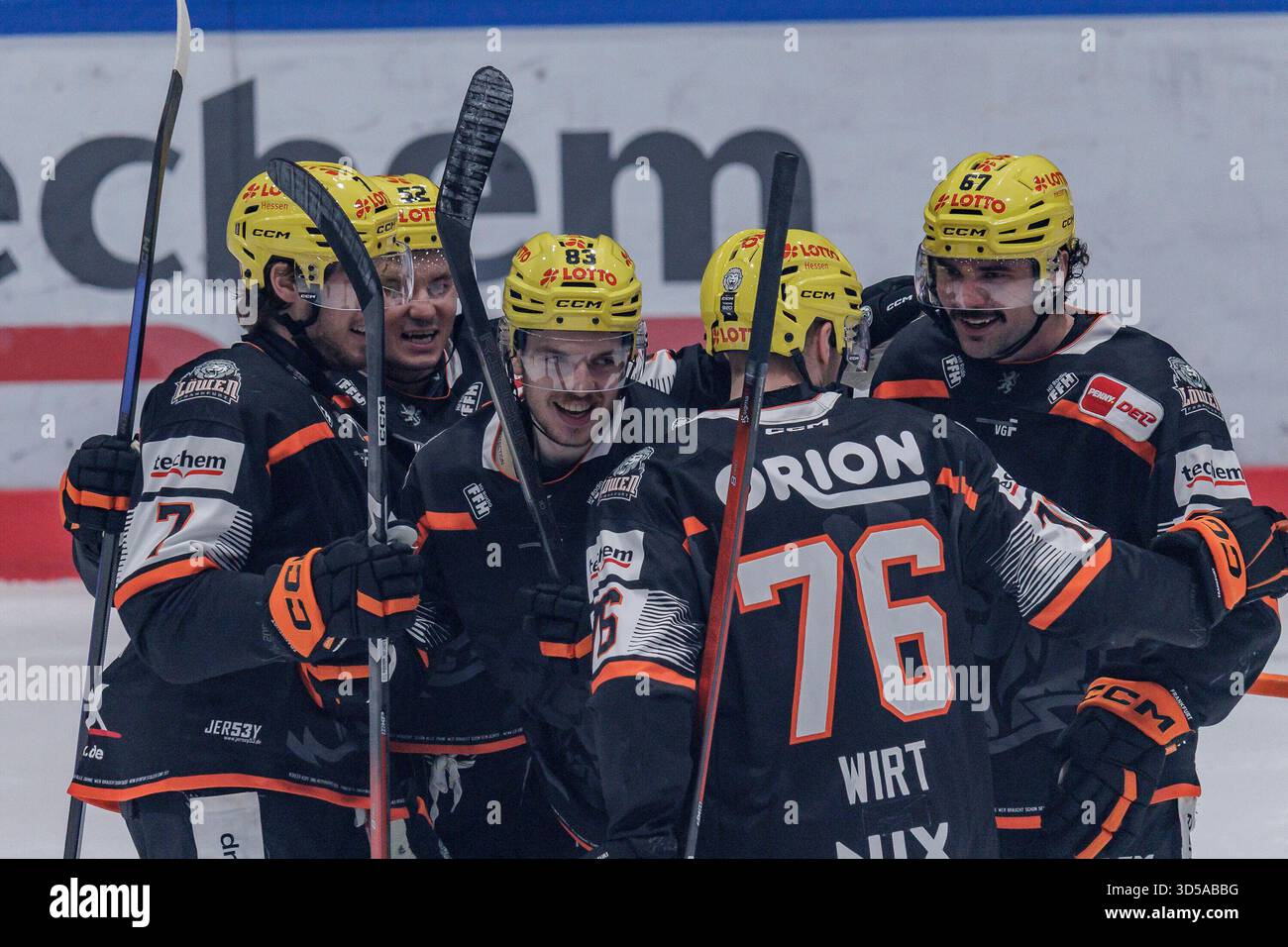 Matthew Wedman (Löwen Frankfurt #67) scored the goal / the strike to 1: ...