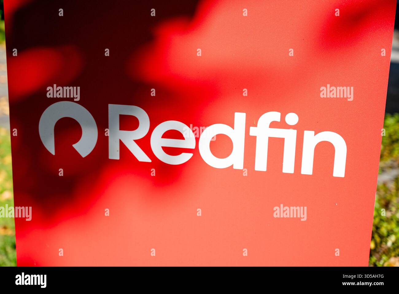 Close-up of Redfin logo on home for sale sign, Walnut Creek, California ...