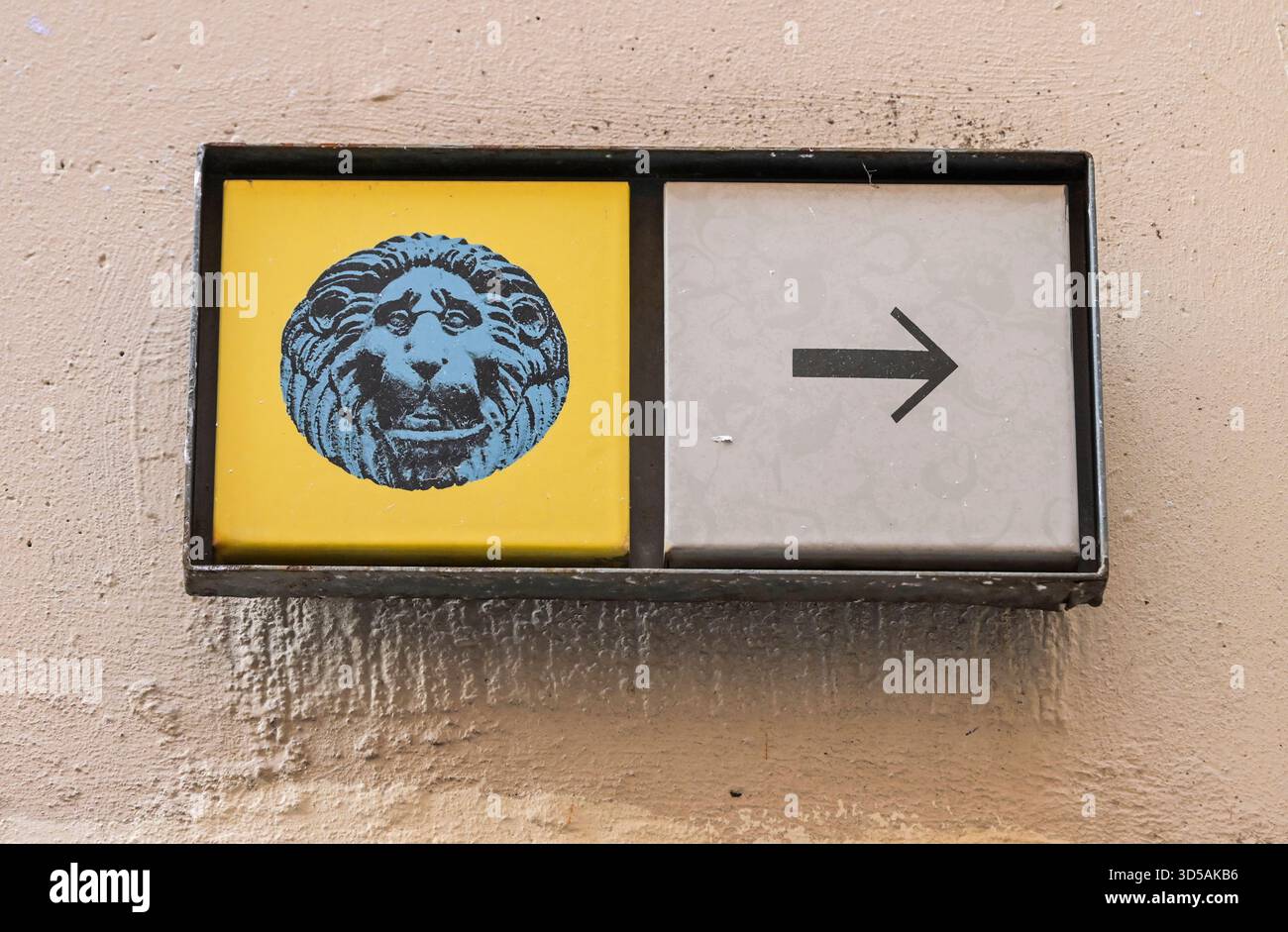 RECORD DATE NOT STATED Löwe, Symbol verweist auf Traboules, Montee de ...