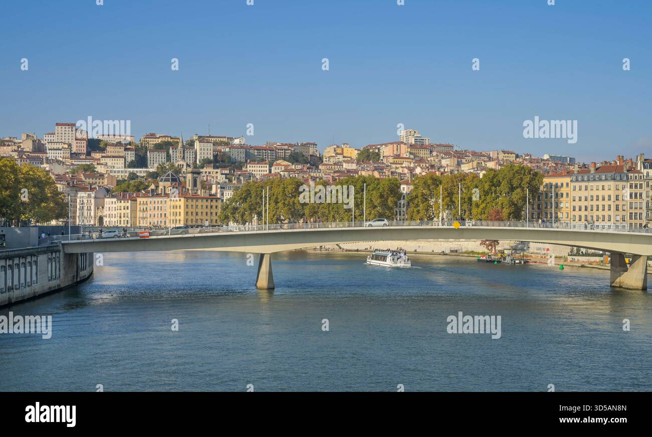 Pont Alphonse Juin, Altbauten am östlichen Ufer der Saone, hinten der ...