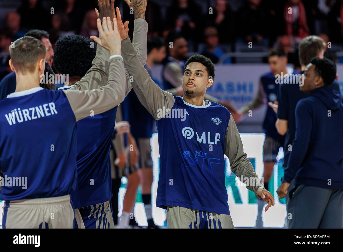 Kevin McClain (MLP Academics Heidelberg, #03), before the game starts ...
