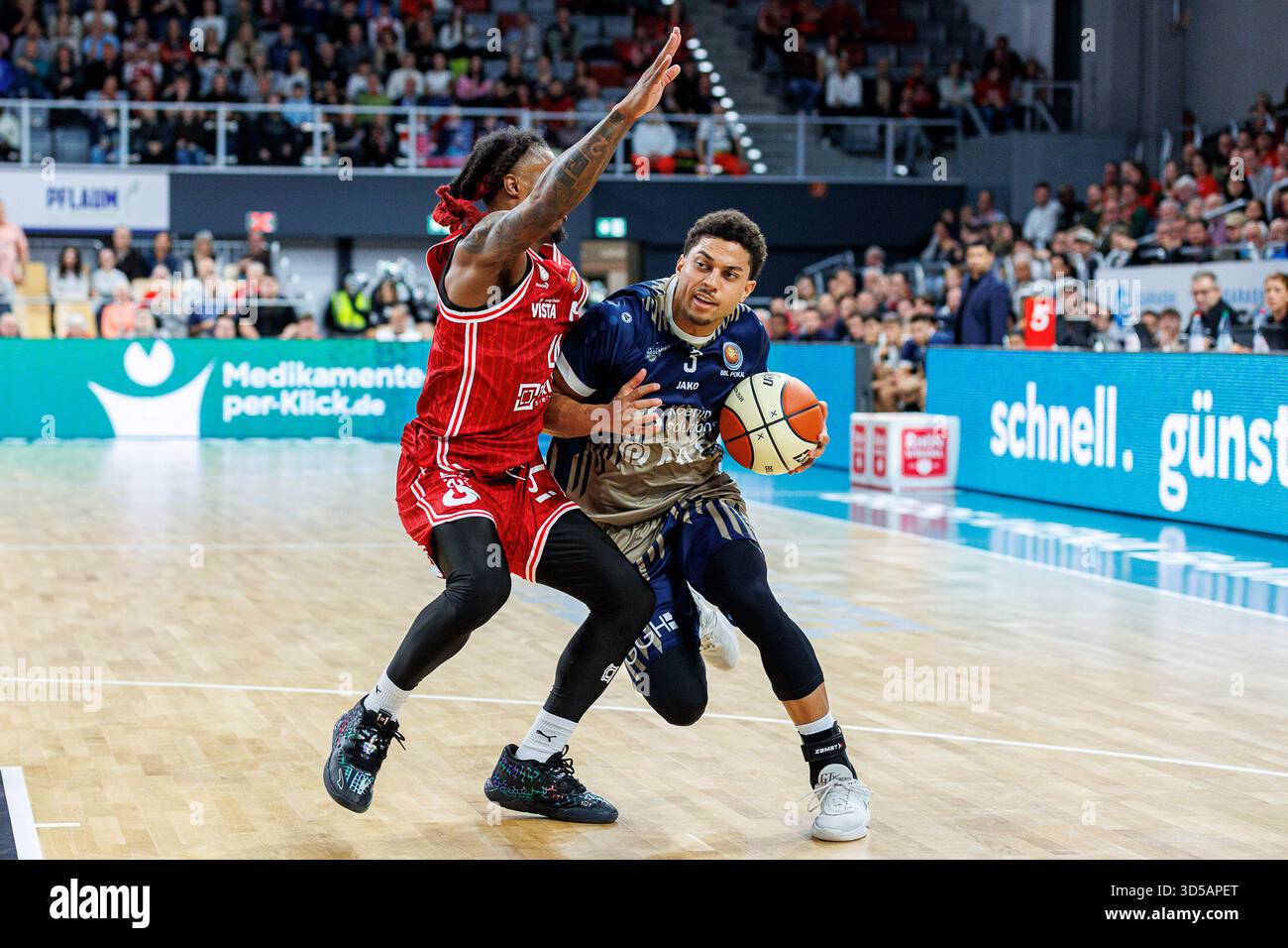 Cobe Williams (BMA365 Bamberg Baskets, #24), Kevin McClain (MLP ...