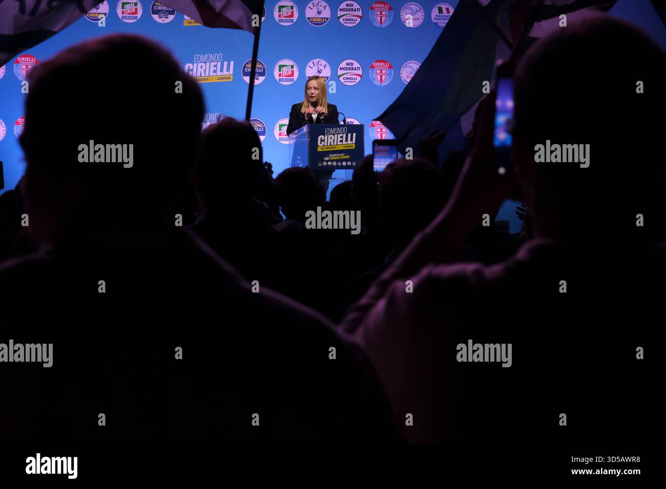 Giorgia meloni naples 2025 rally hi-res stock photography and images ...