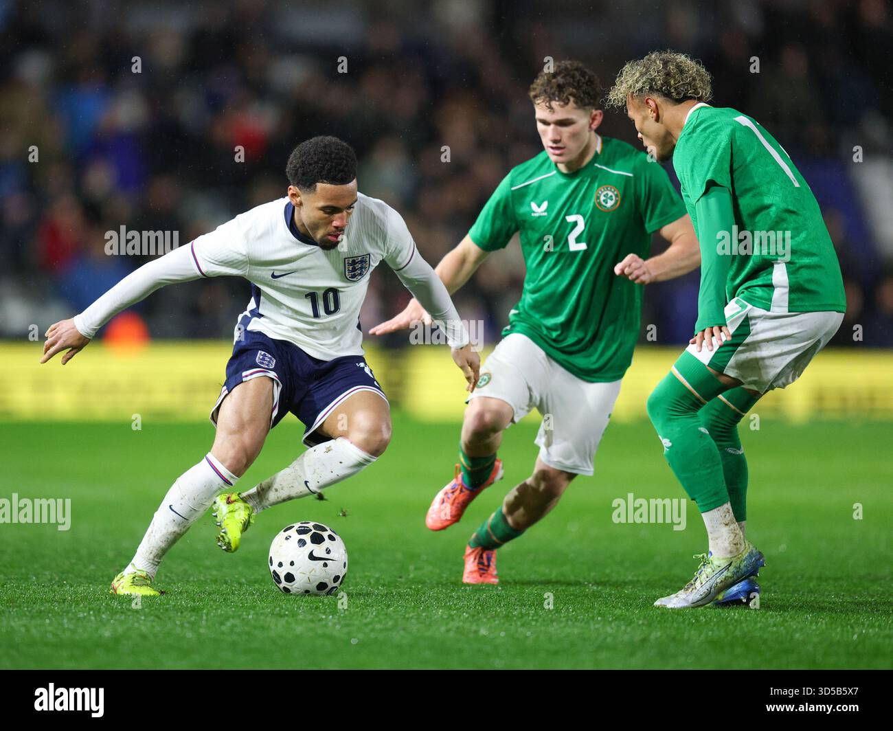 During the england vs ireland hi-res stock photography and images - Alamy