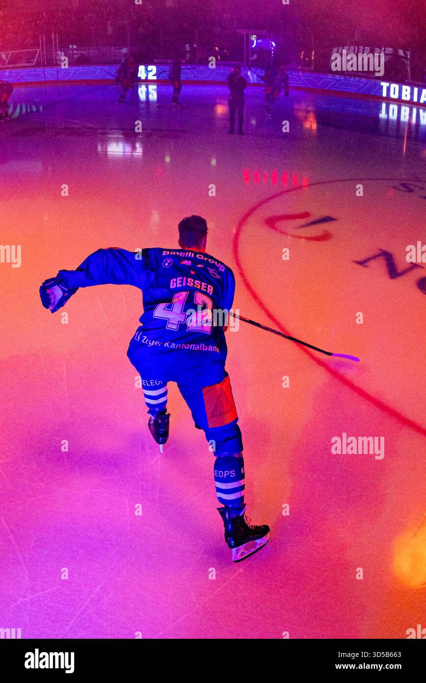 Tobias Geisser #42 (EV Zug) - November 14, 2025 - National League, Regular Season, Ice Hockey ...