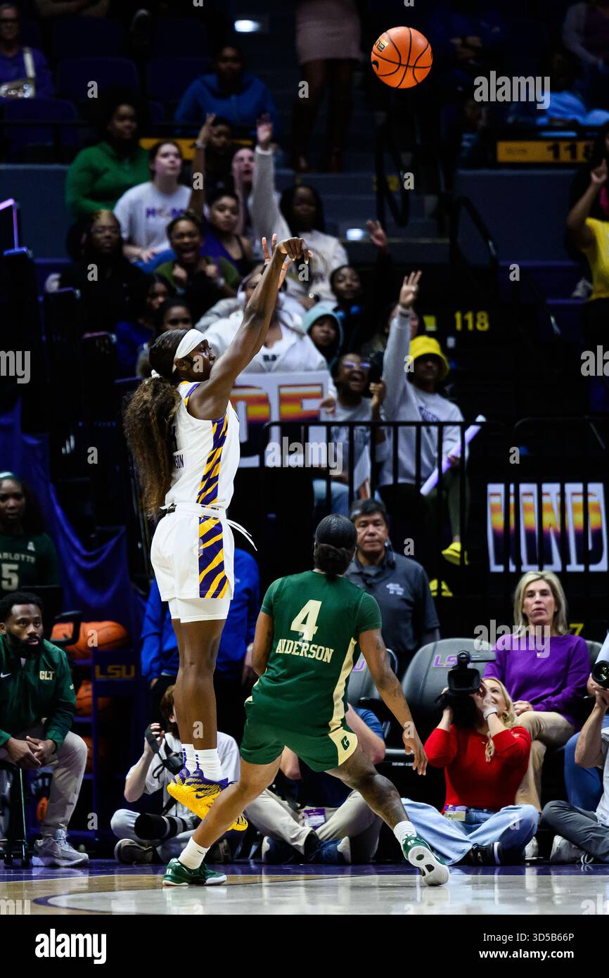 LSU guard Flau'Jae Johnson (4) shoots the ball in the first half of a ...