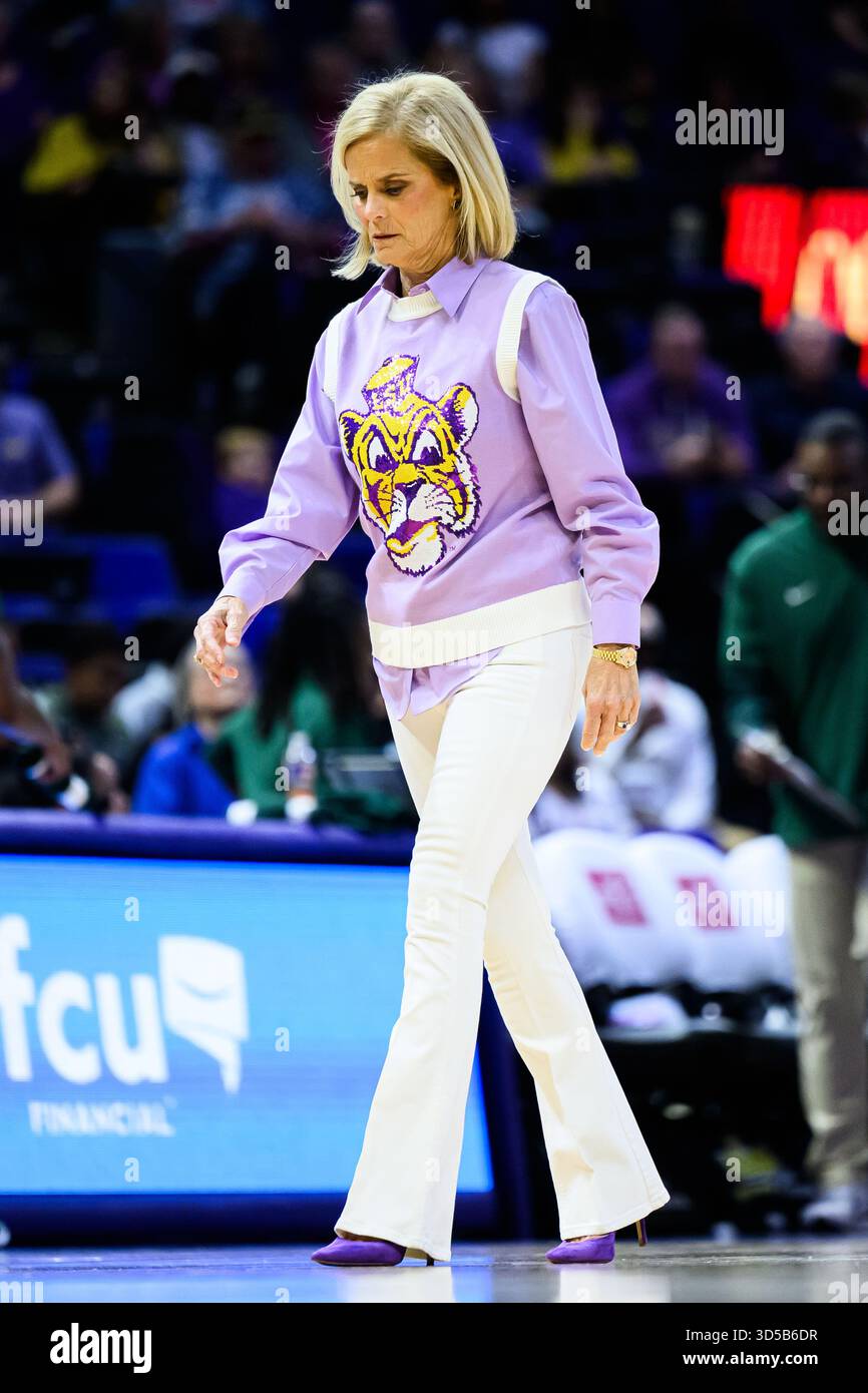LSU head coach Kim Mulkey in the first half of a NCAA college ...