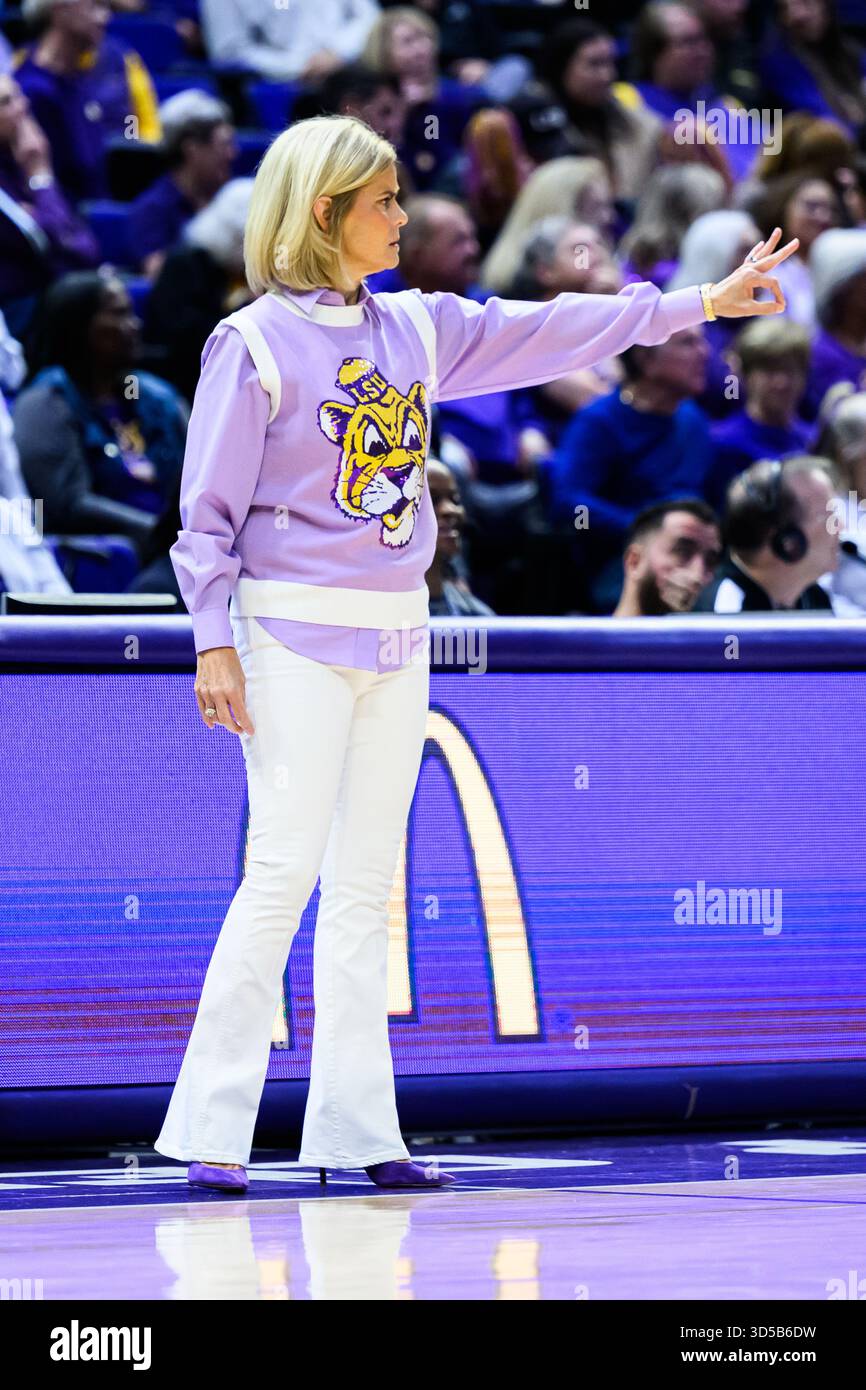 LSU head coach Kim Mulkey reacts in the first half of a NCAA college ...
