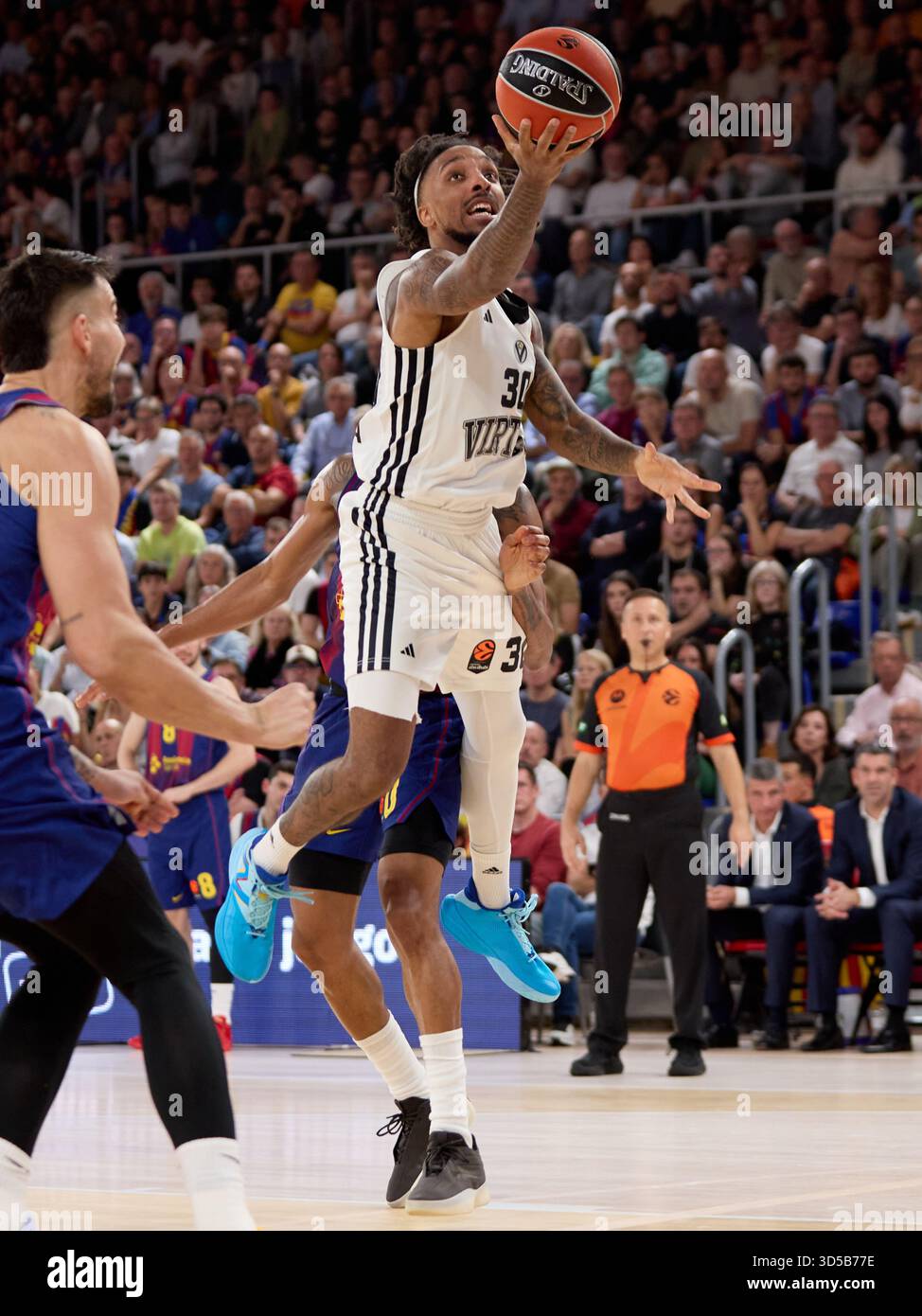 Matt Morgan of Virtus Bologna in action during the EuroLeague regular ...