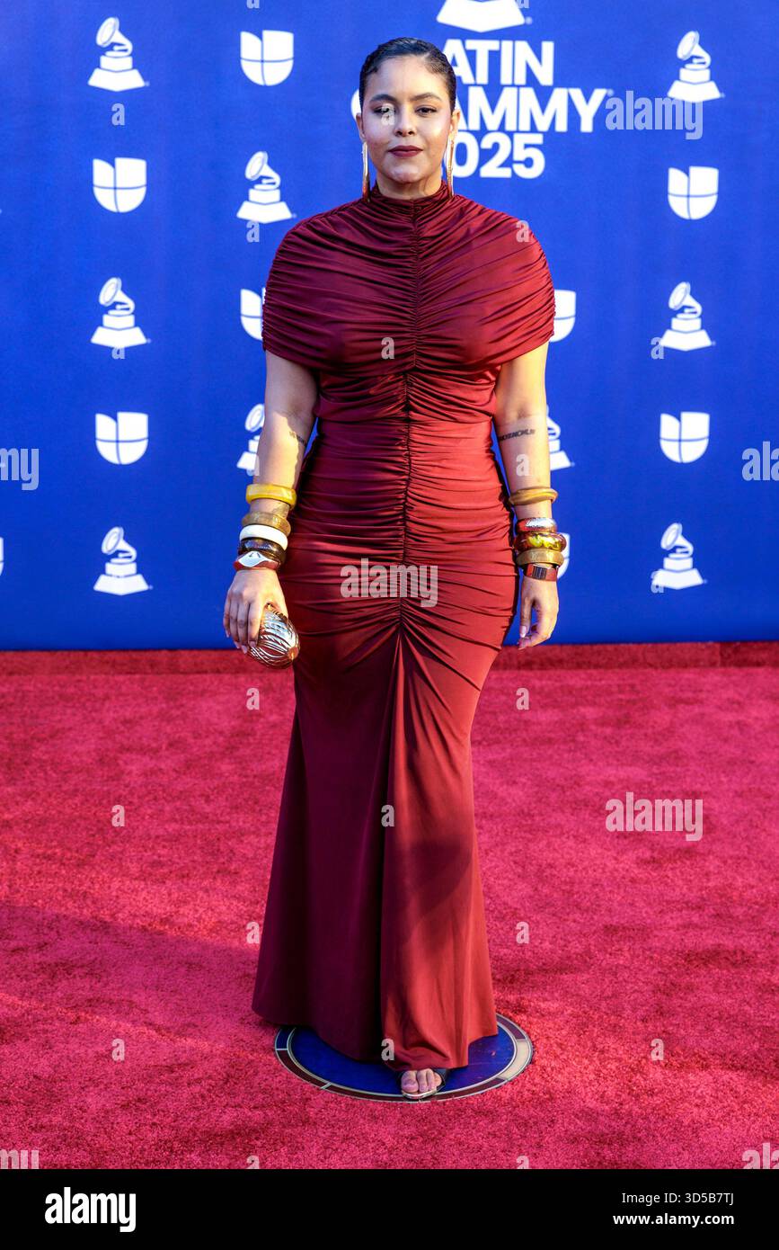 Rachel Reis attends the Latin Grammy Awards at the MGM Grand Garden ...