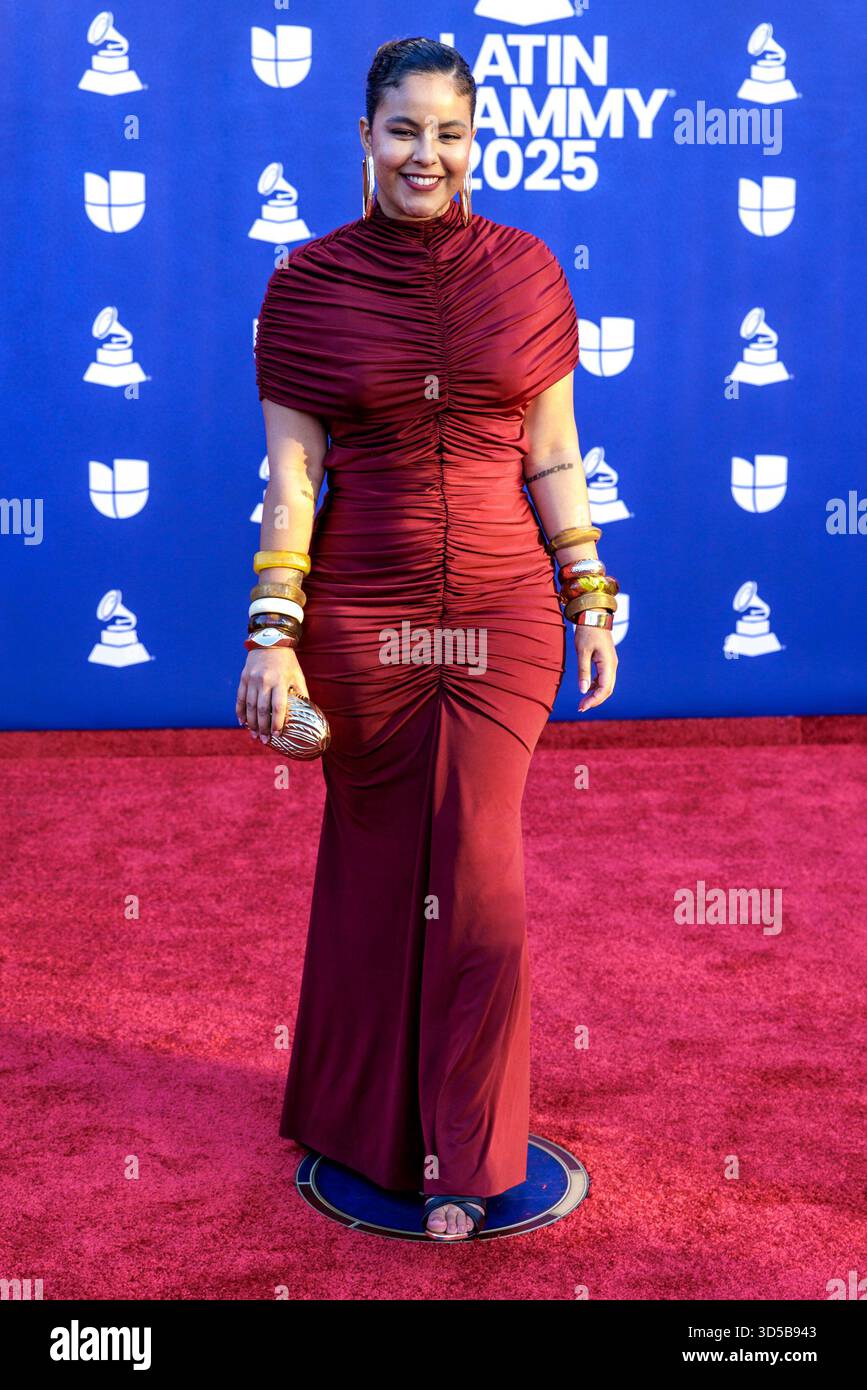 Rachel Reis attends the Latin Grammy Awards at the MGM Grand Garden ...