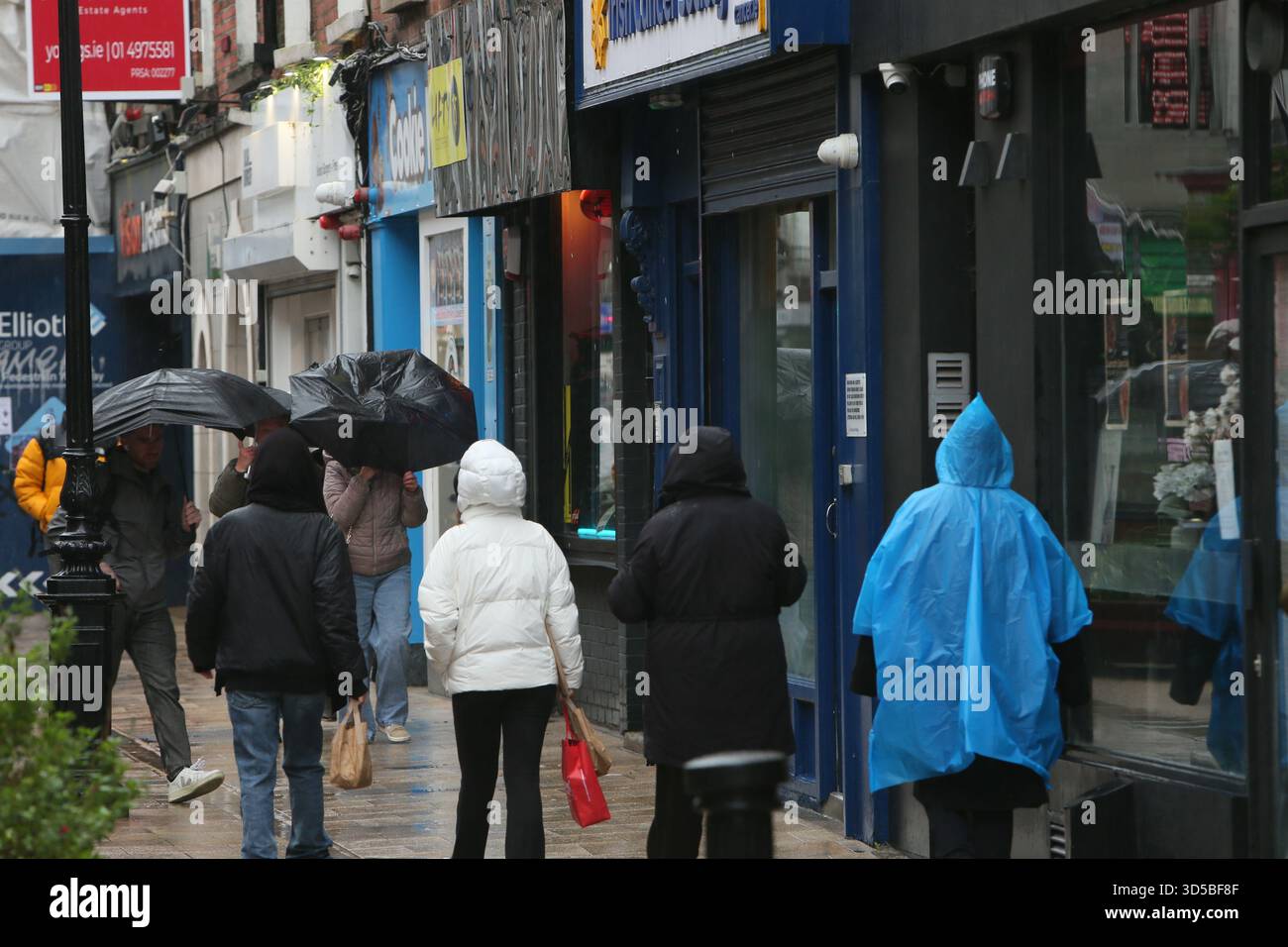 Dublin, Ireland - 14th November 2025 - View from a Dublin city street ...