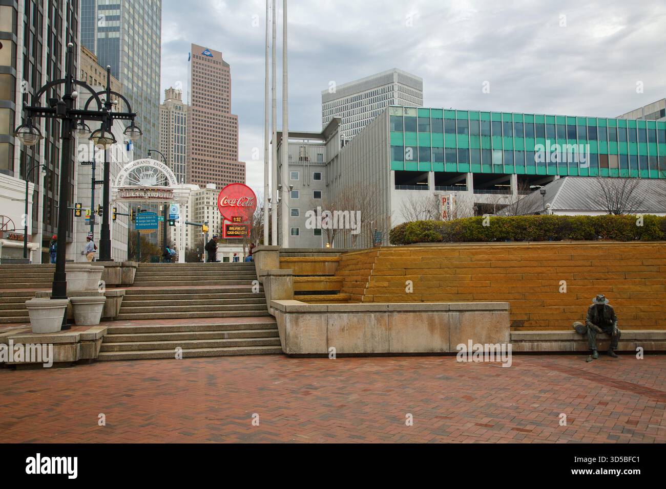 The Underground Atlanta historic district of arts, etnertainment and ...