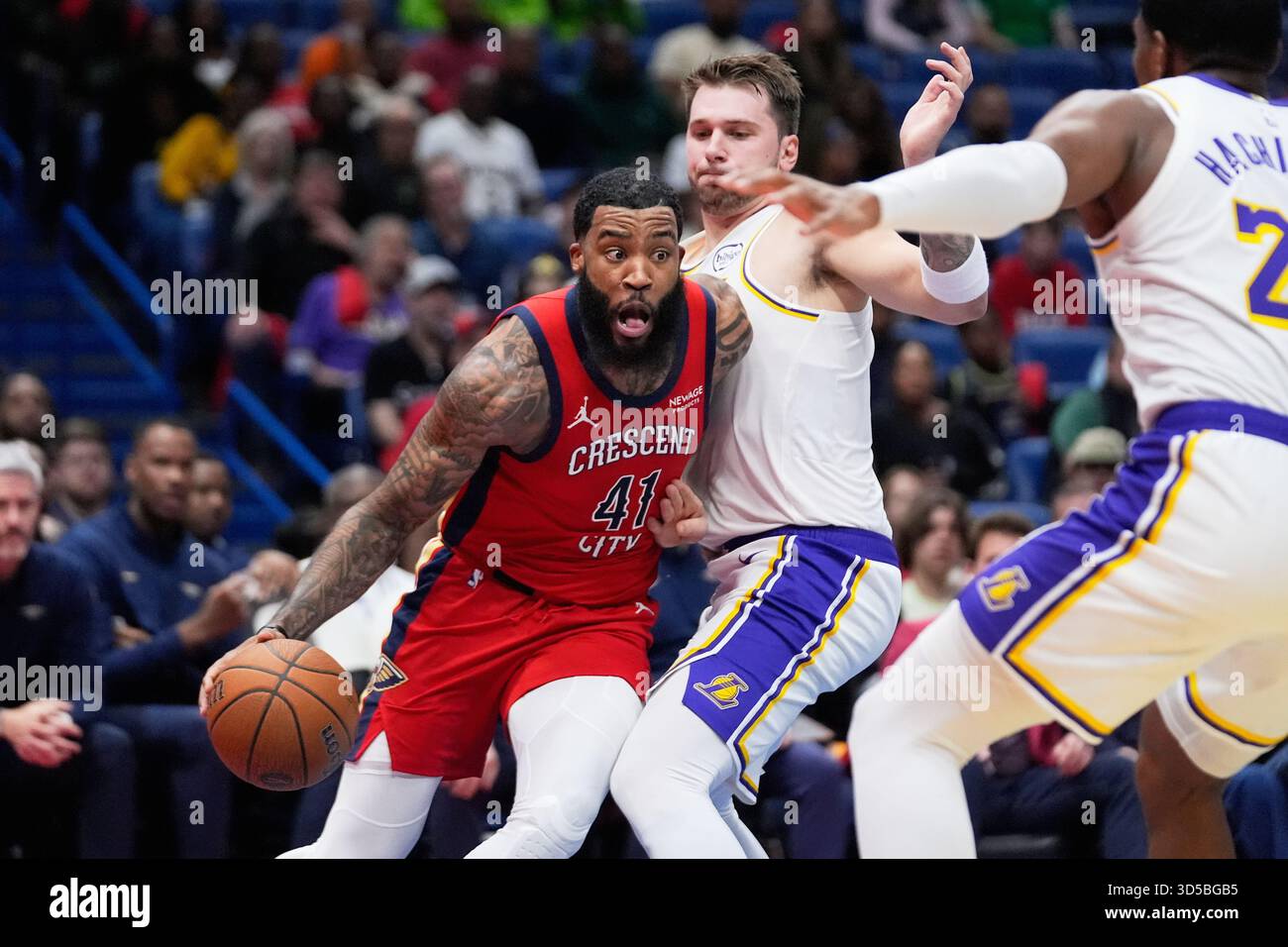 New Orleans Pelicans guard Saddiq Bey (41) drives to the basket against ...