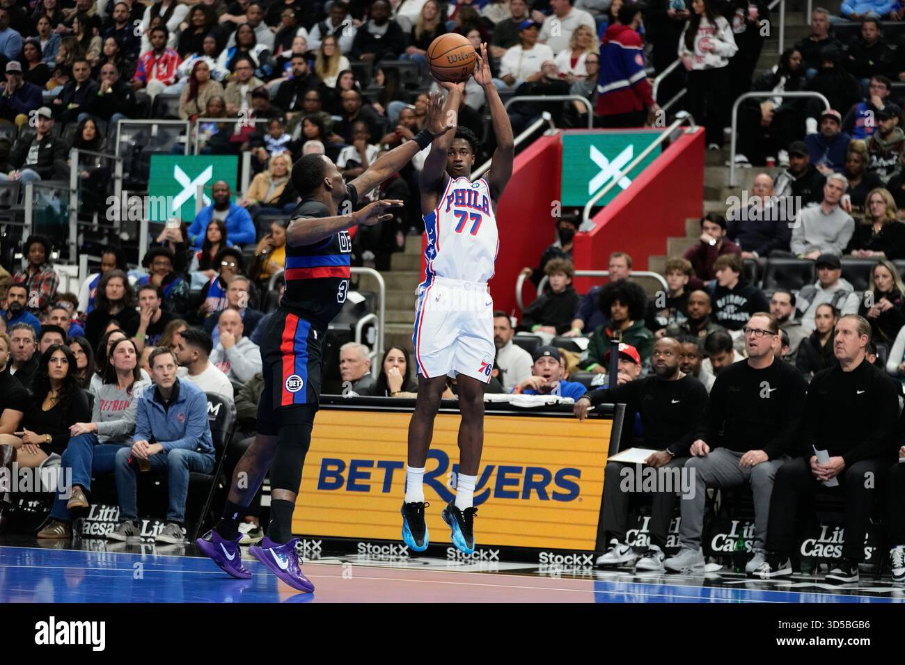 Philadelphia 76ers guard VJ Edgecombe, right, shoots against Detroit ...