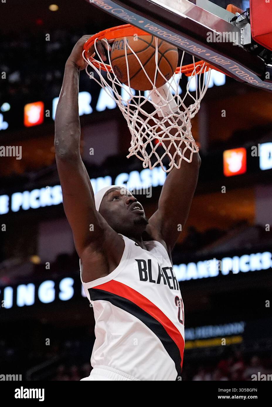 Portland Trail Blazers center Duop Reath dunks during the first half of ...