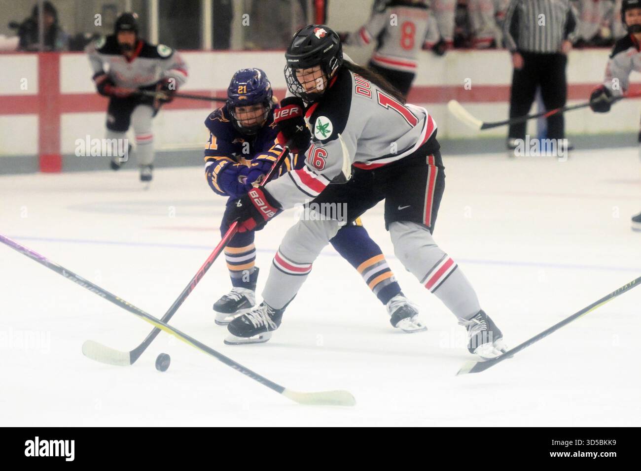 November 14, 2025: Ohio State Buckeyes forward Joy Dunne (16) fights ...