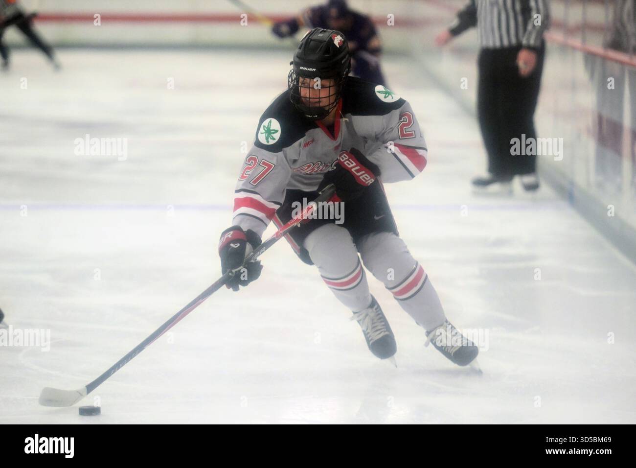 November 14, 2025: Ohio State Buckeyes forward Jordan Baxter (27 ...