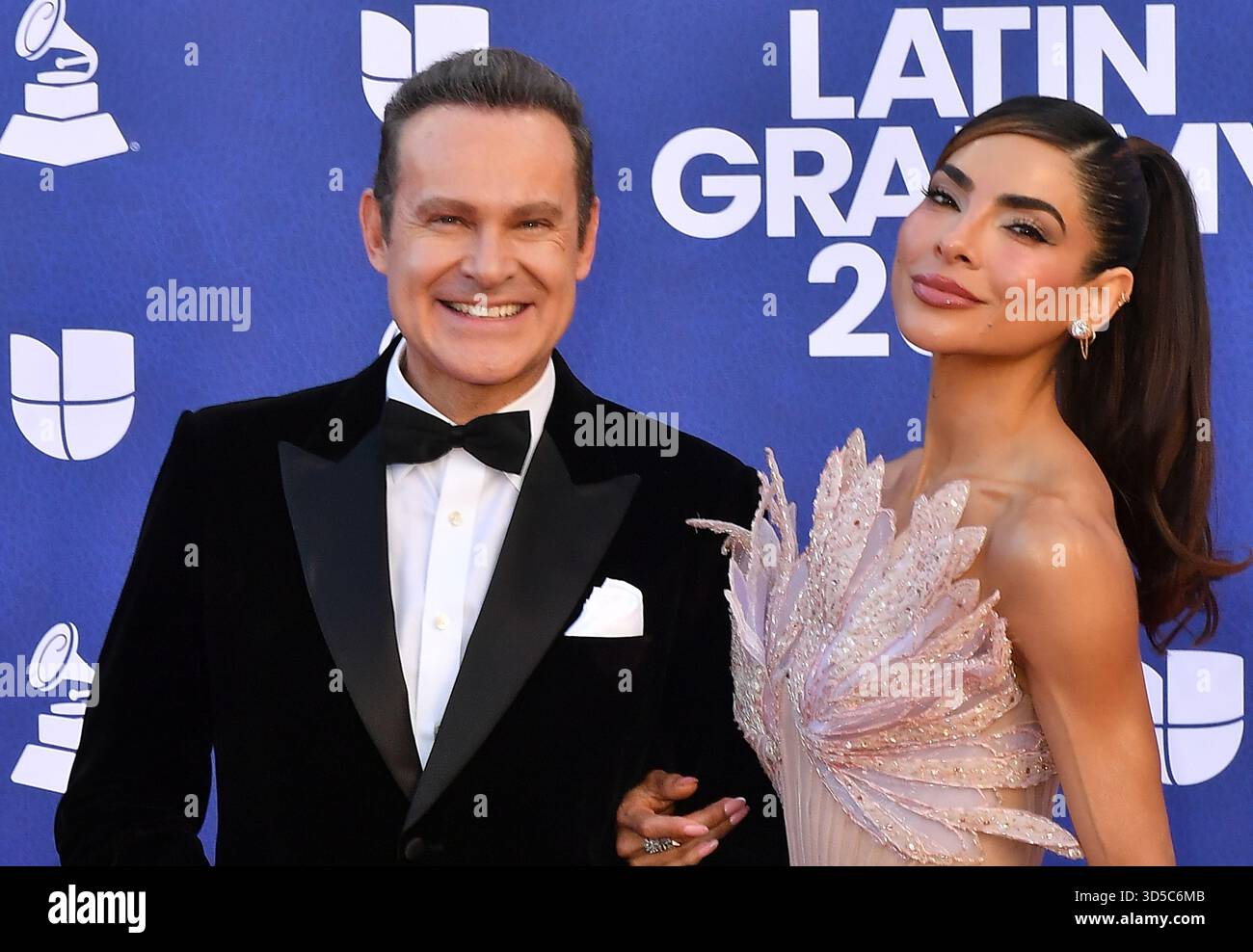 Las Vegas, United States. 13th Nov, 2025. Alan Tacher and Alejandra ...