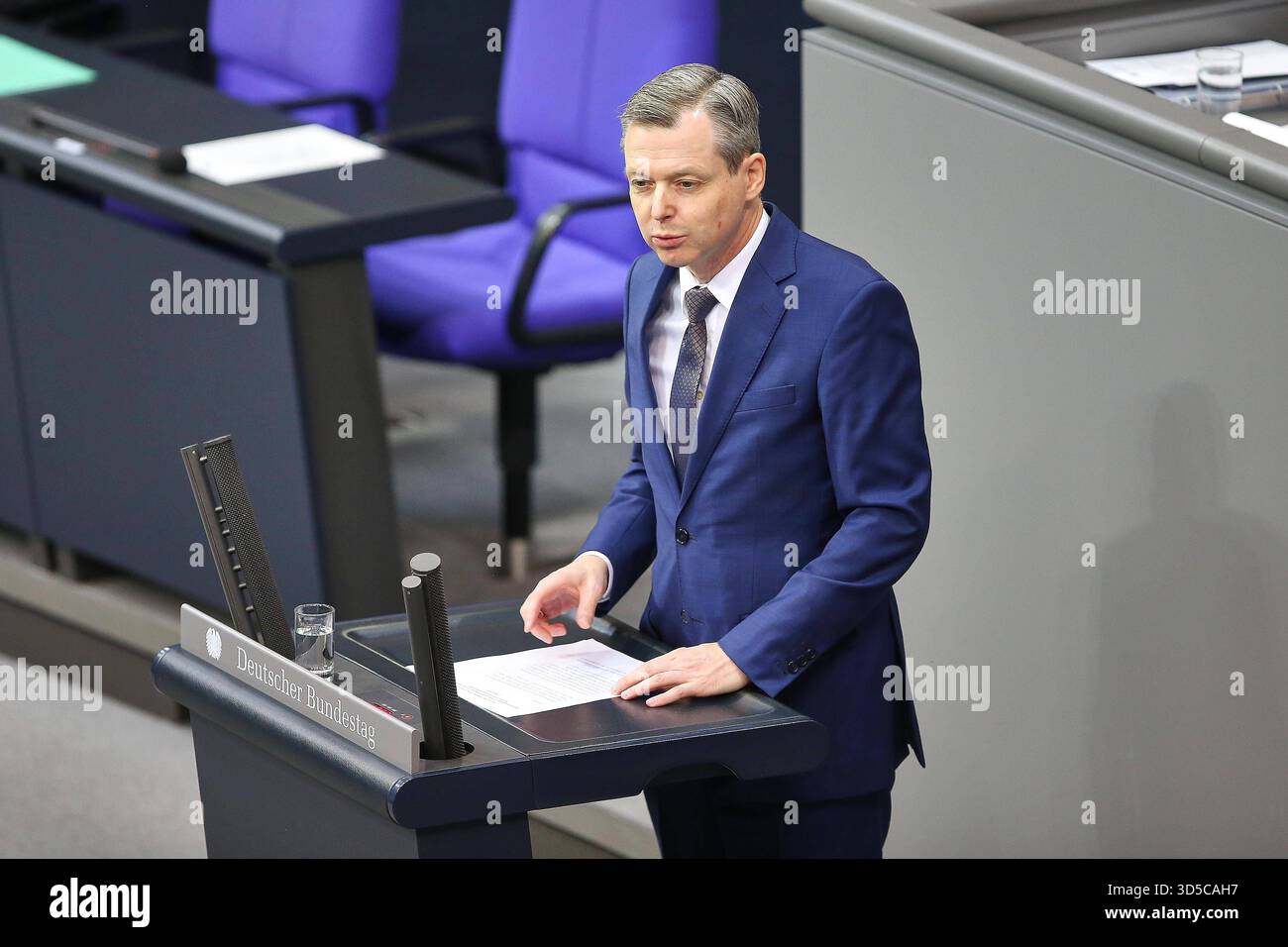 Berlin, Deutschland, 14.11.2025: Deutscher Bundestag: 41 ...