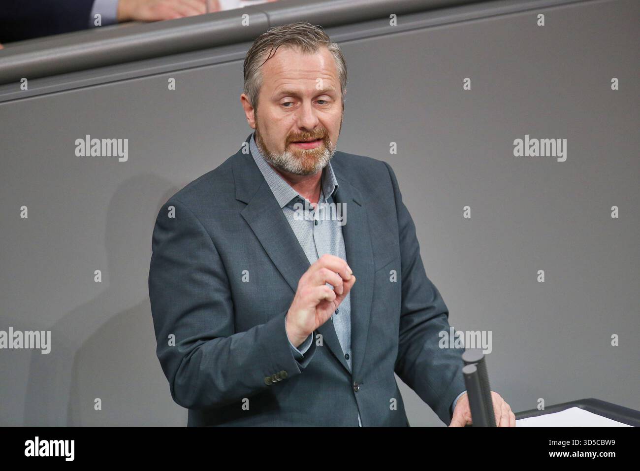 Berlin, Deutschland, 13.11.2025: Deutscher Bundestag: 40 ...