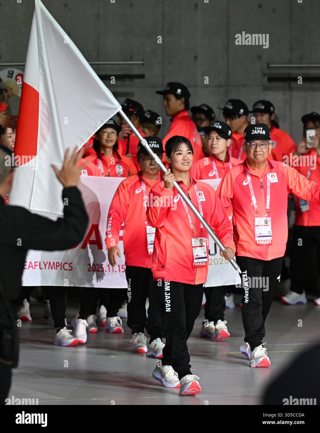 Flag bearer Ryo Ogura (C) leads the Japanese delegation in the opening ...