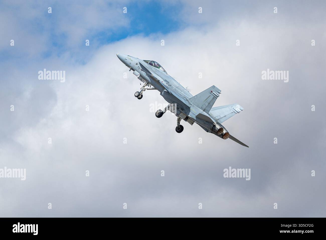 Finnish Air Force - McDonnell Douglas F/A-18 Hornet, performing at the ...