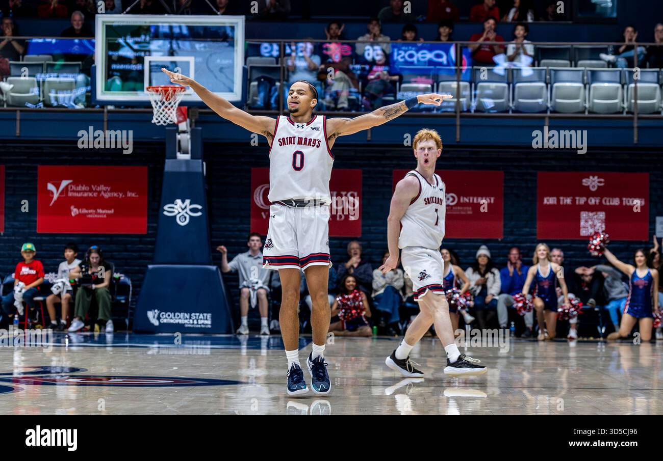 November 14 2025 Moraga CA, U.S.A. St. Marys guard Mikey Lewis (0 ...