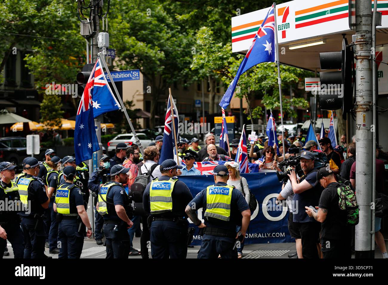 Protesters from a far-right group seen marching during the ...