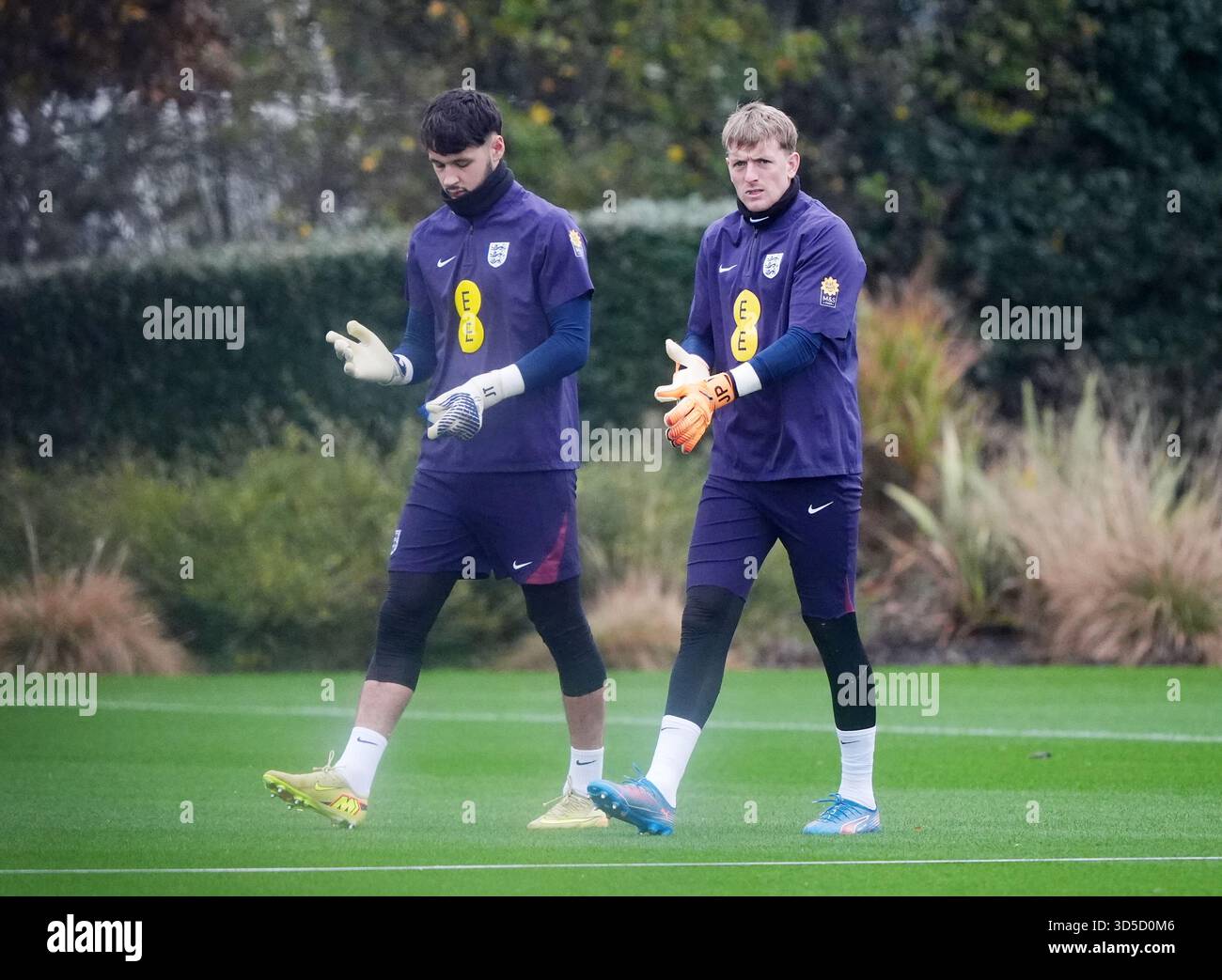 England's James Trafford (left) and Jordan Pickford during a training ...