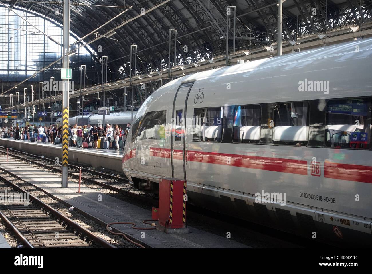 Deutsch bahn fernverkehr ag hi-res stock photography and images - Alamy