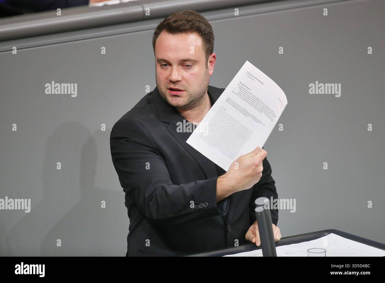 Berlin, Deutschland, 13.11.2025: Deutscher Bundestag: 40 ...