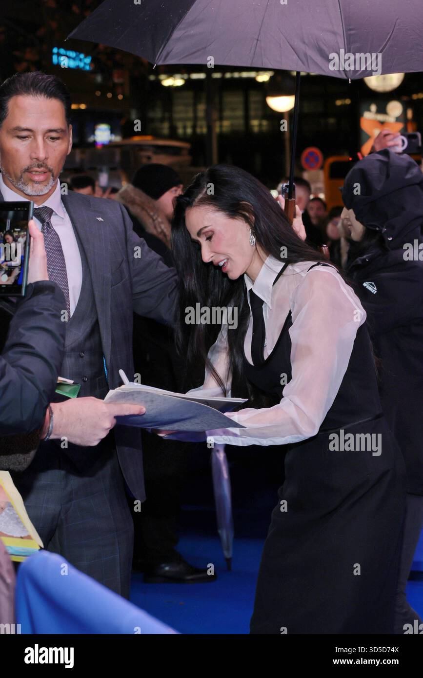 14.11.2025 , Demi Moore zur Europapremiere von Landman - Staffel2, Zoo ...