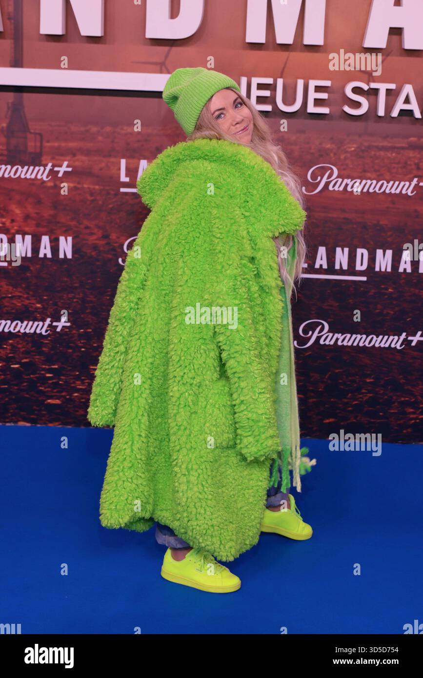 14.11.2025 , Nadine Trompka zur Europapremiere von Landman - Staffel2 ...