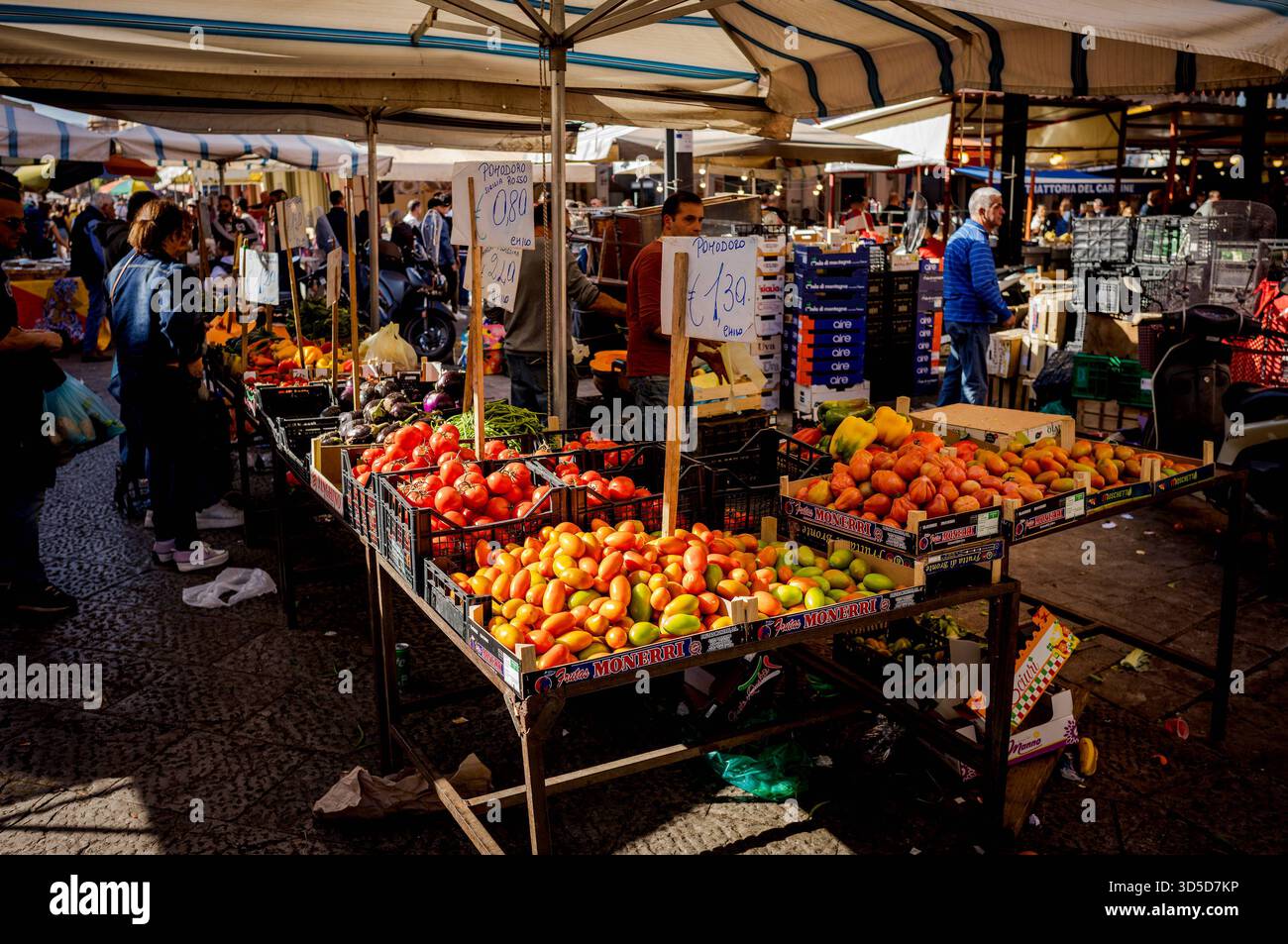 The Ballaro Market in Palermo PALERMO, ITALY - NOVEMBER 15: Fruit and ...