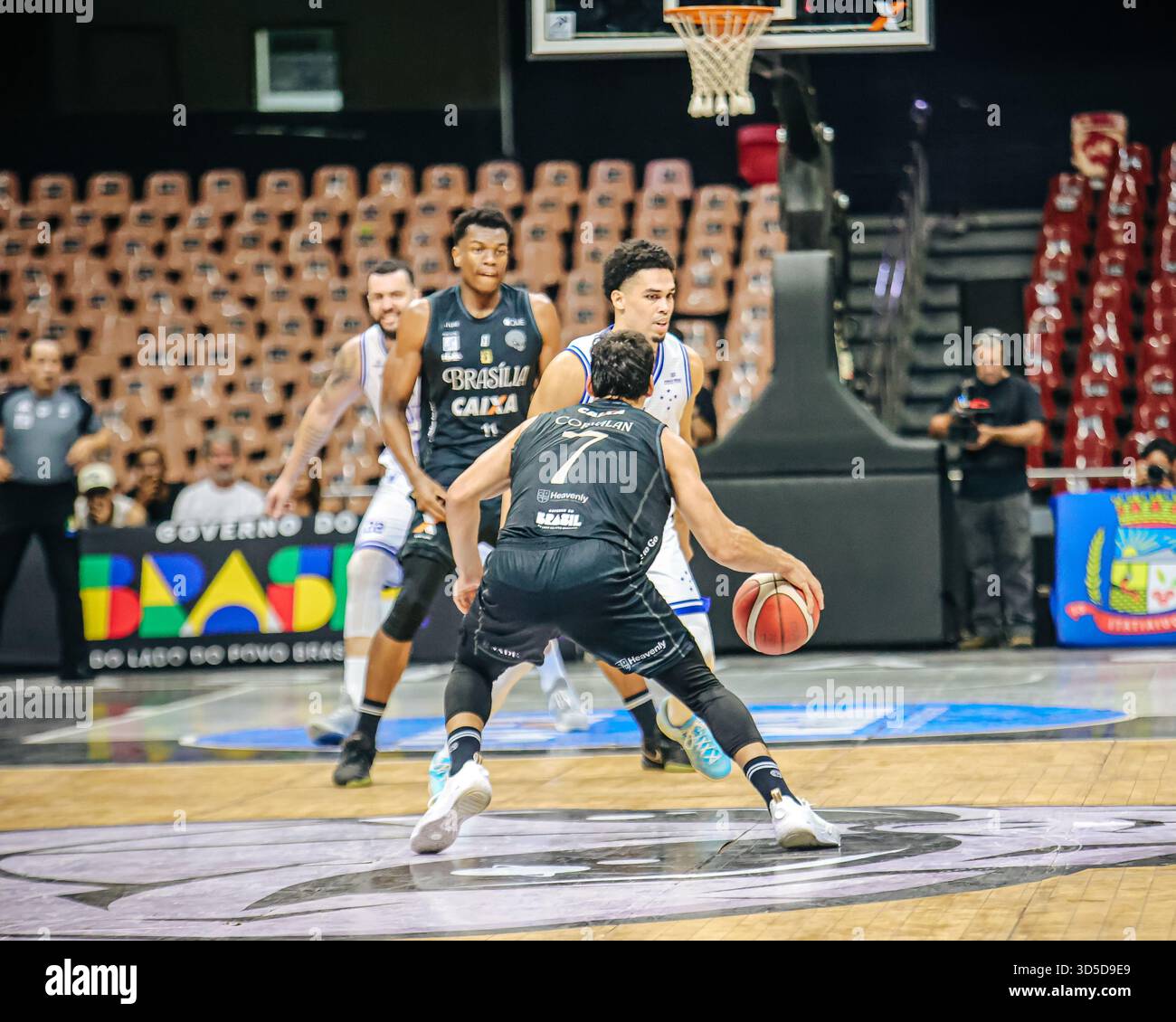 BRASíLIA, DF - 14.11.2025: NBB CAIXA BRASíLIA X CRUZEIRO - NBB Caixa ...