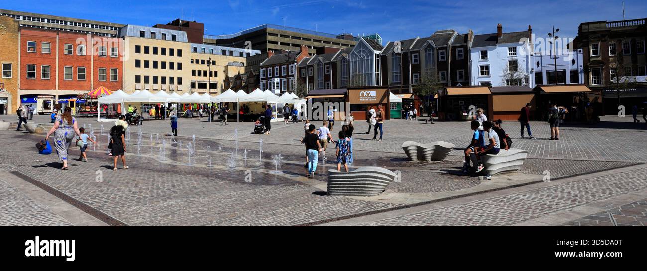 The water fountains in Market Square, Northampton town ...