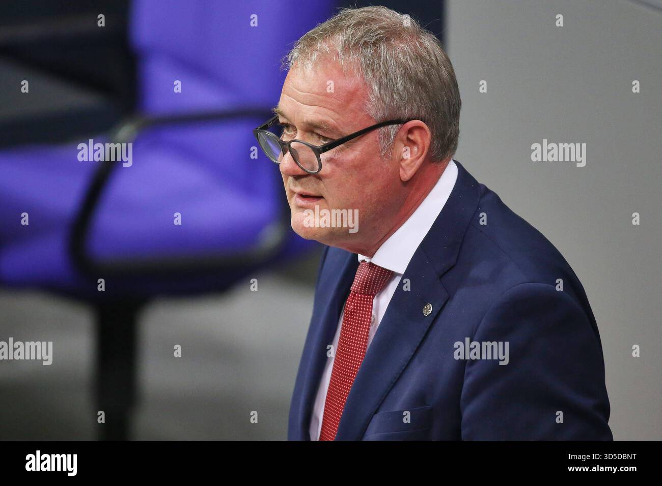 Berlin, Deutschland, 13.11.2025: Deutscher Bundestag: 40 ...