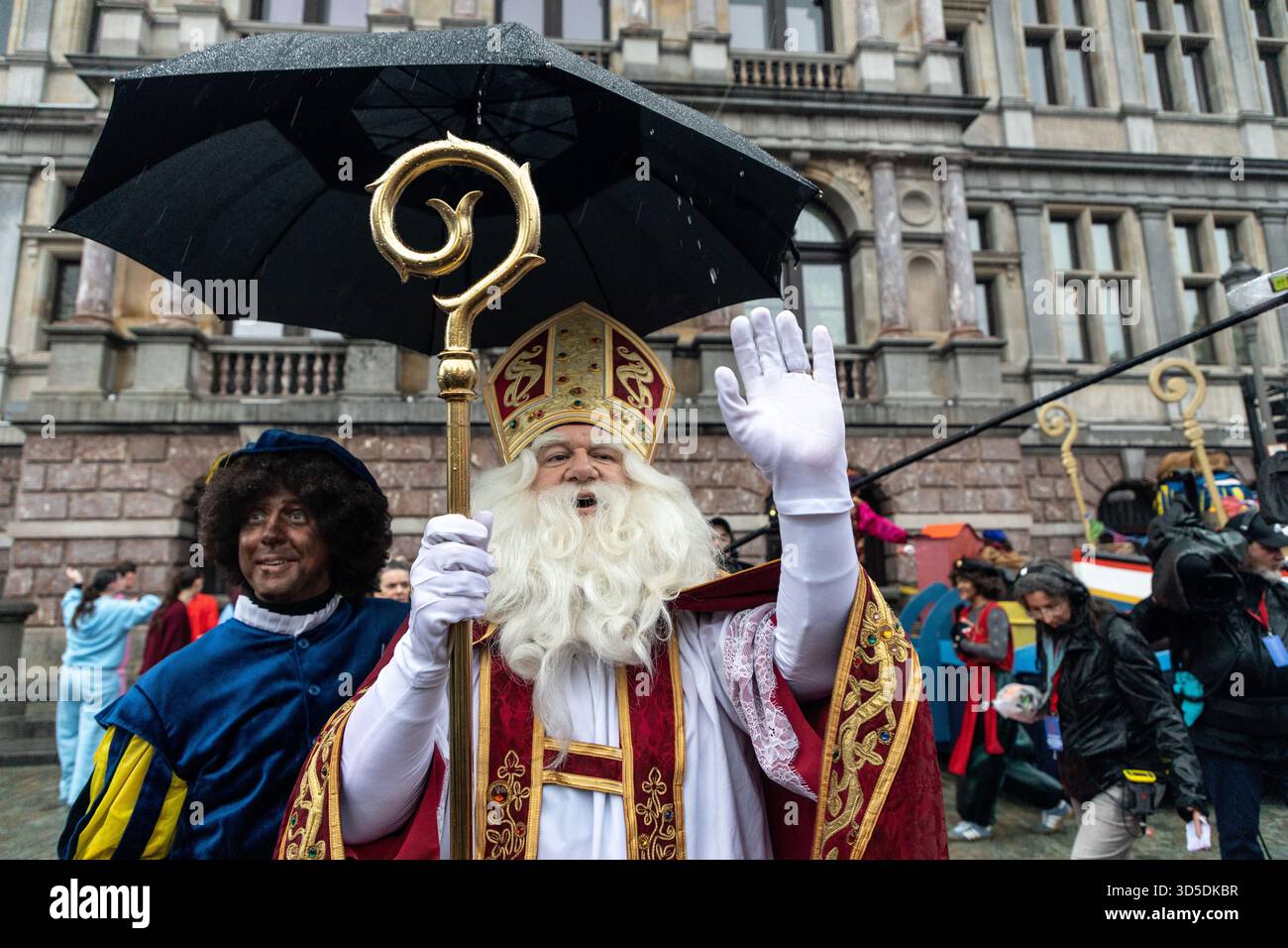 Antwerp, Belgium. 15th Nov, 2025. Sinterklaas pictured during the ...