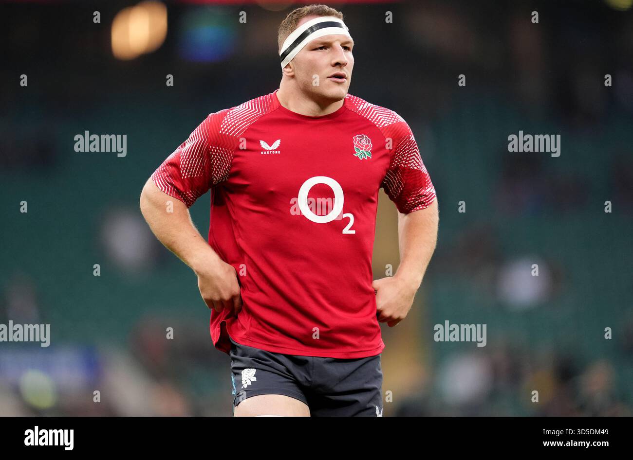 England's Sam Underhill warming up ahead of the Quilter Nations Series ...