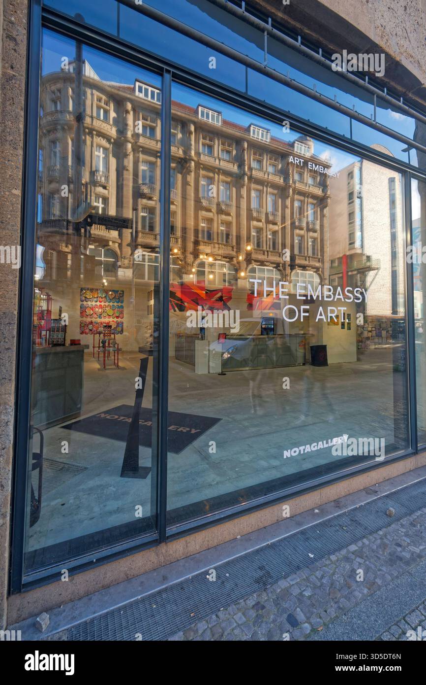 Notagallery, Art Embassy, Gallerie für moderne Kunst, Friedrichstrasse, beim Checkpoint Charly ...