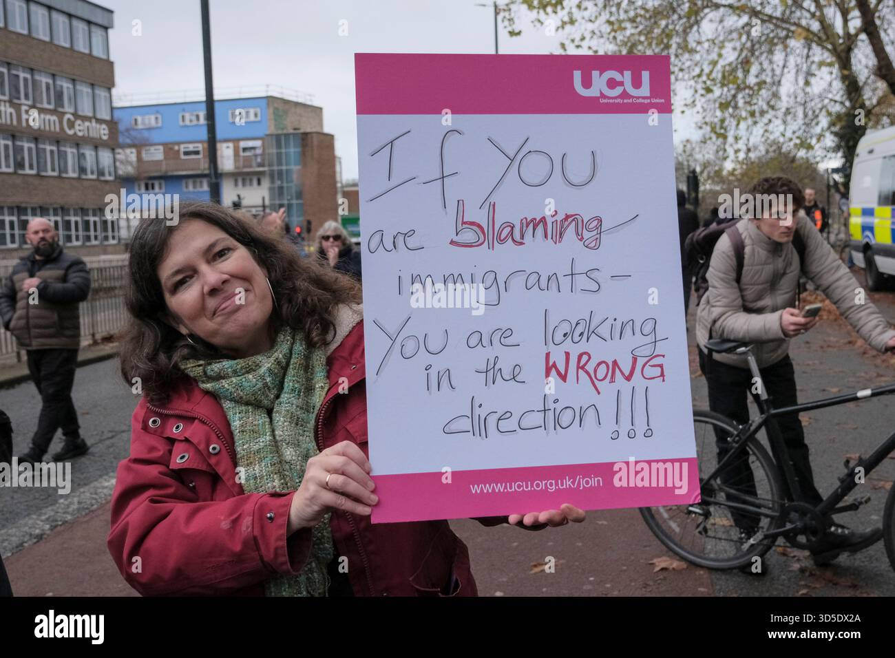 Bristol, UK 15th November 2025. Right wing anti immigration activists ...