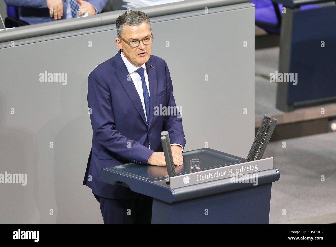 Berlin, Deutschland, 13.11.2025: Deutscher Bundestag: 40 ...