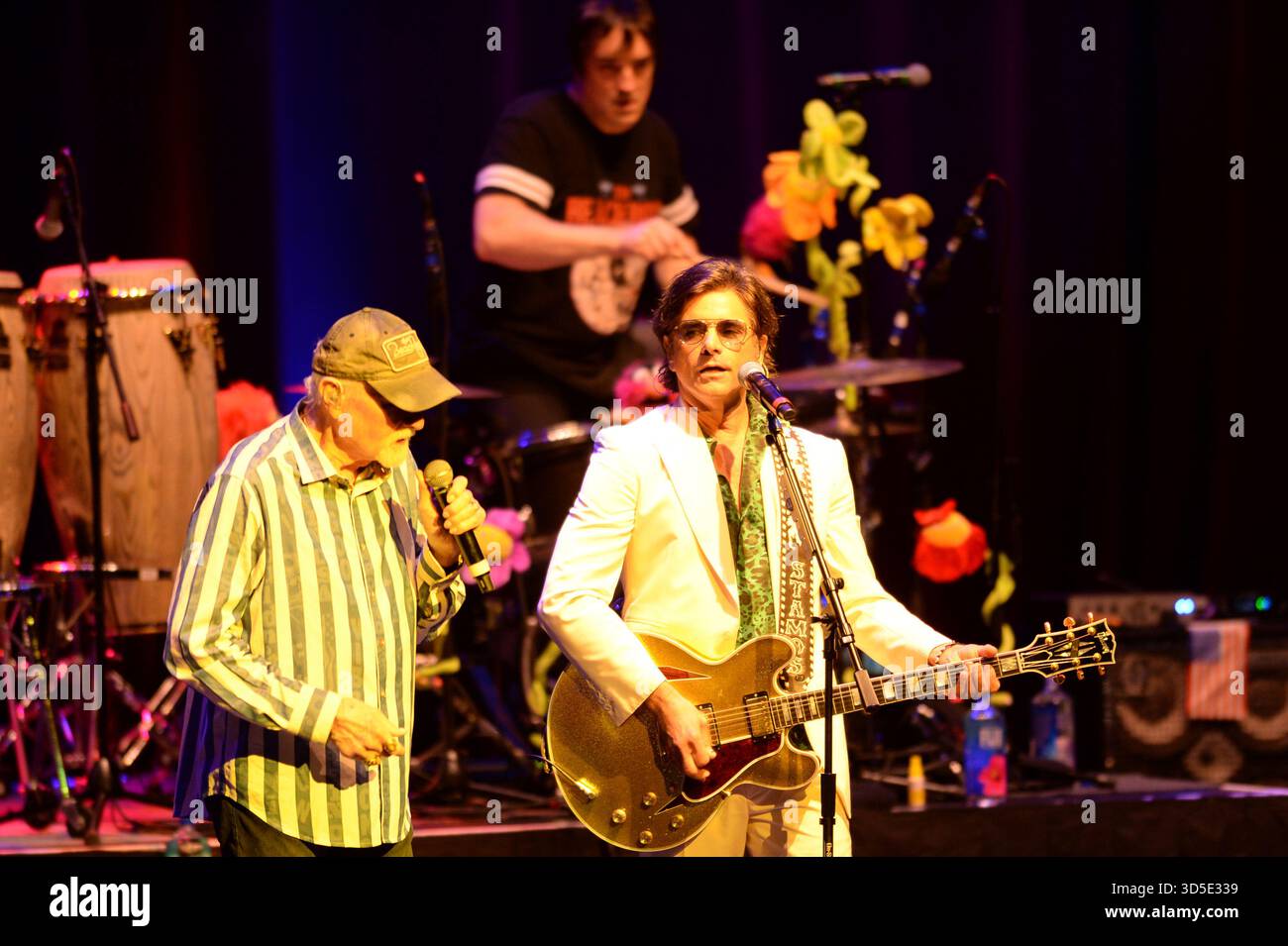 Mike Love and John Stamos perform with The Beach Boys in Hollywood ...
