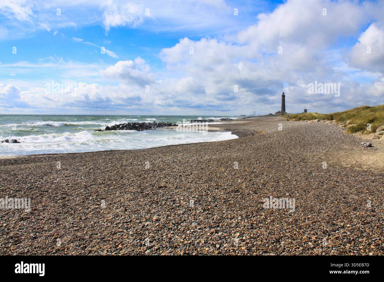 Wide rocky natural shoreline hi-res stock photography and images - Alamy